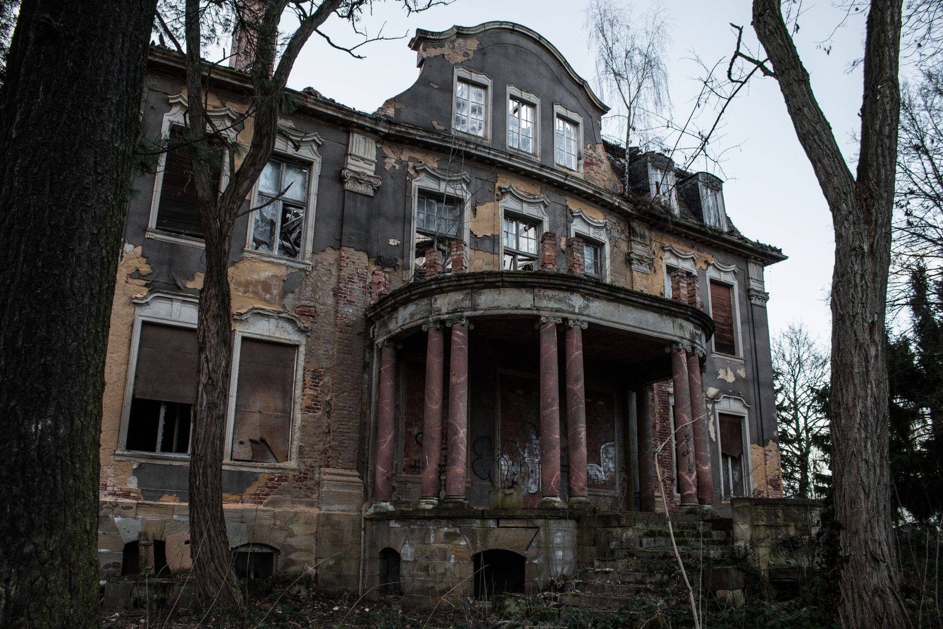 Villa Steineck - Eastern Exploration